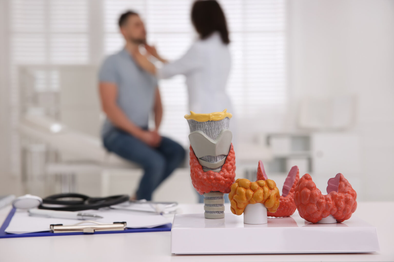 10 Early Warning Signs of Thyroid Problems - Healthcare Associates of Texas